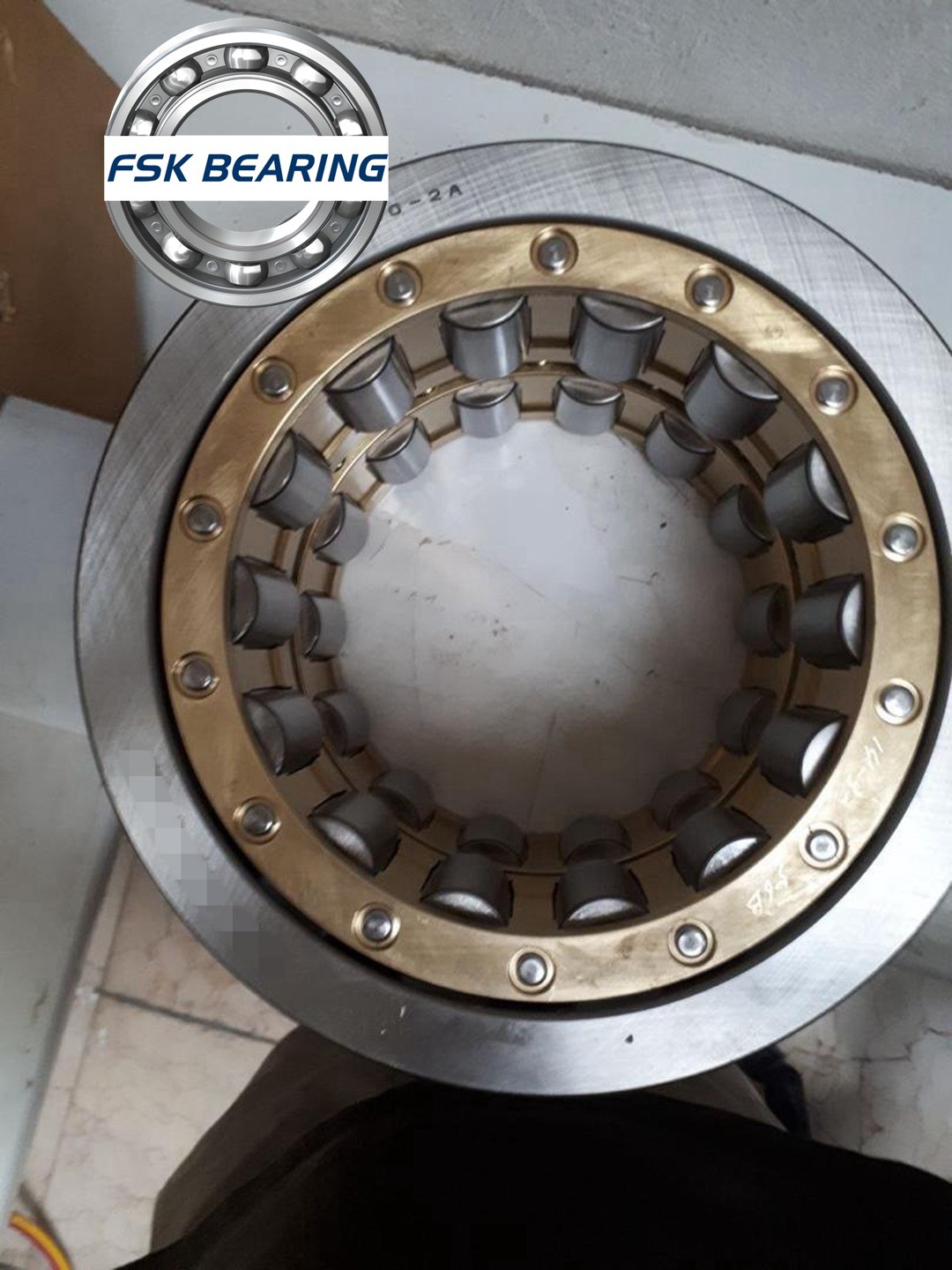 FSKG Brand 120JRT01 Railway Locomotive Bearing With Polyamide Cage ...